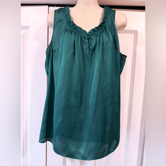 a.n.a | Tops | Ana Ana Emerald Green Satin Tank Top Sleeveless Blouse X ...